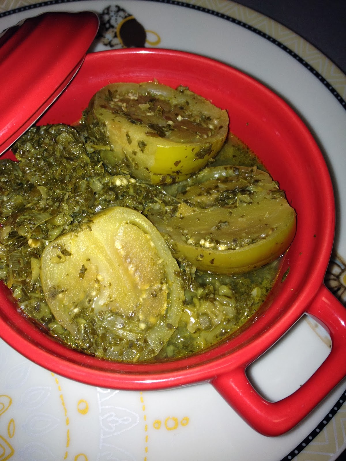 Pondu , saka saka , Feuille de manioc aubergine blanc. ~ Saveurs d'ici ...